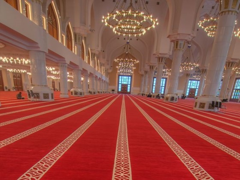 Mosque Carpets in Abu Dhbai | Huge Variety of Flooring Abu Dhabi